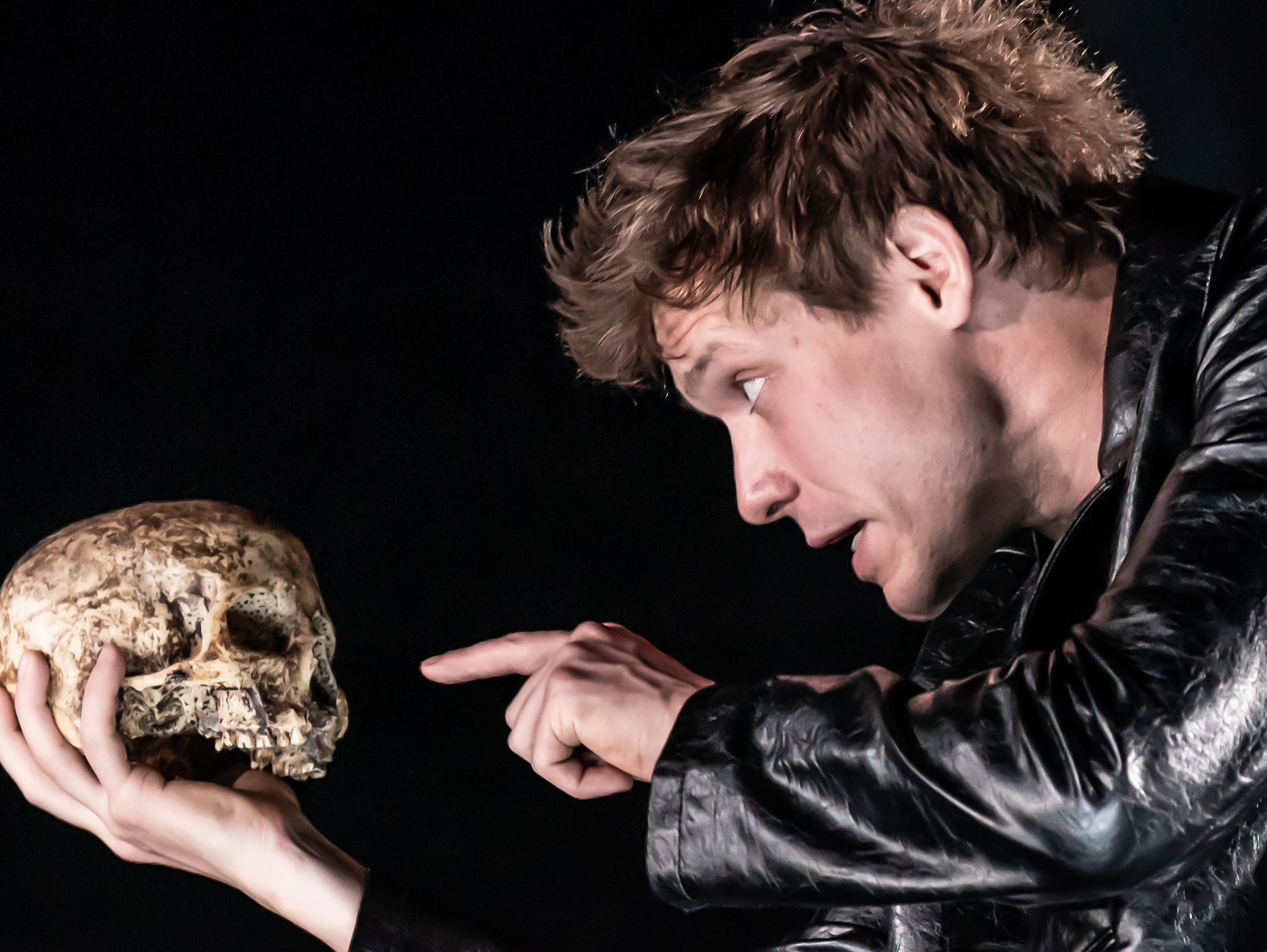 Hamlet, Bristol Old Vic On Screen review - faithful capture of a stage ...