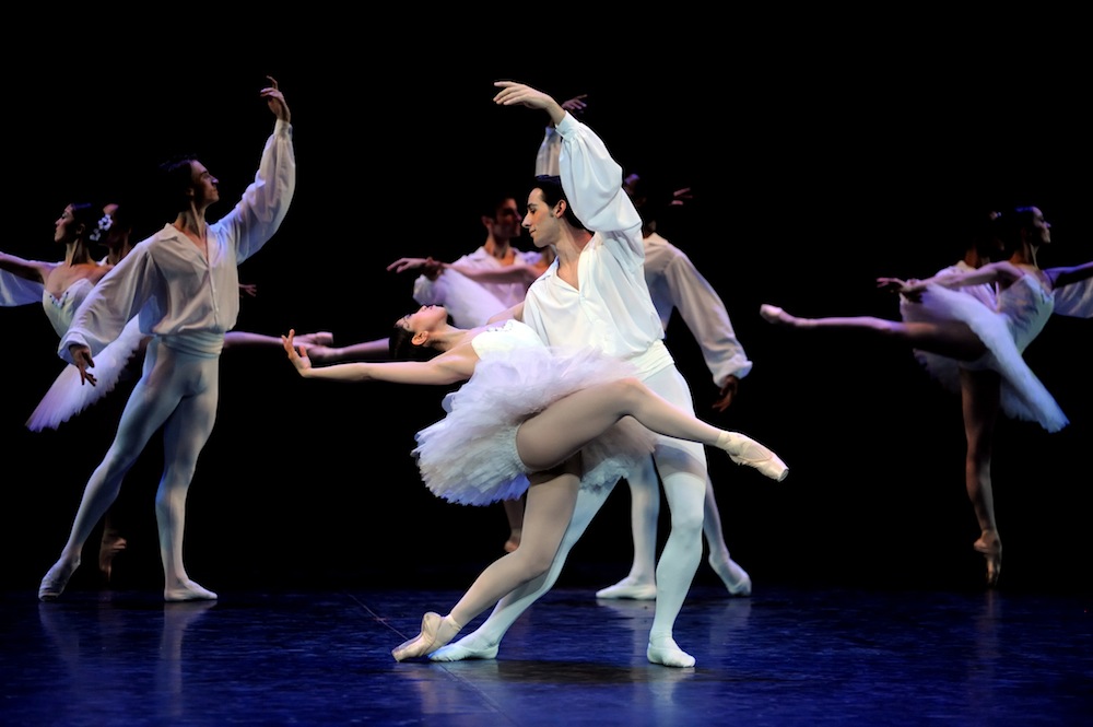 Apollo/ Jeux/ Suite en blanc, English National Ballet, London Coliseum ...