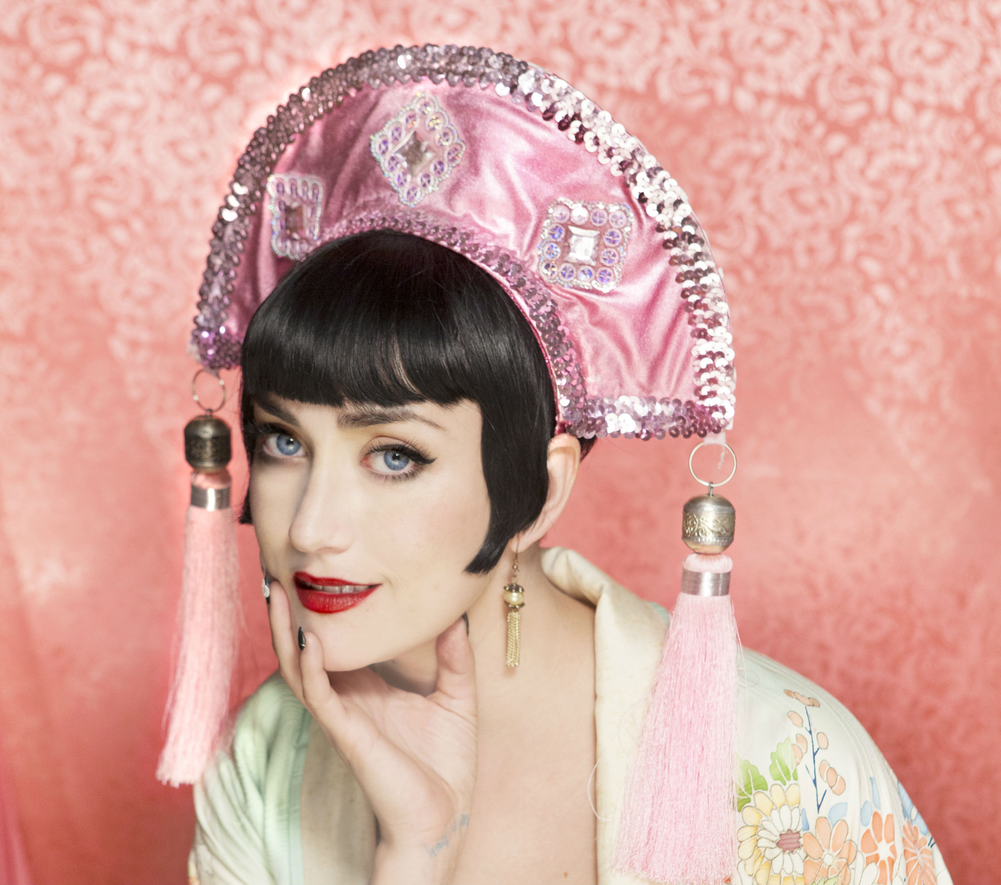 Hailey Tuck, Rich Mix review - delightful but wobbly