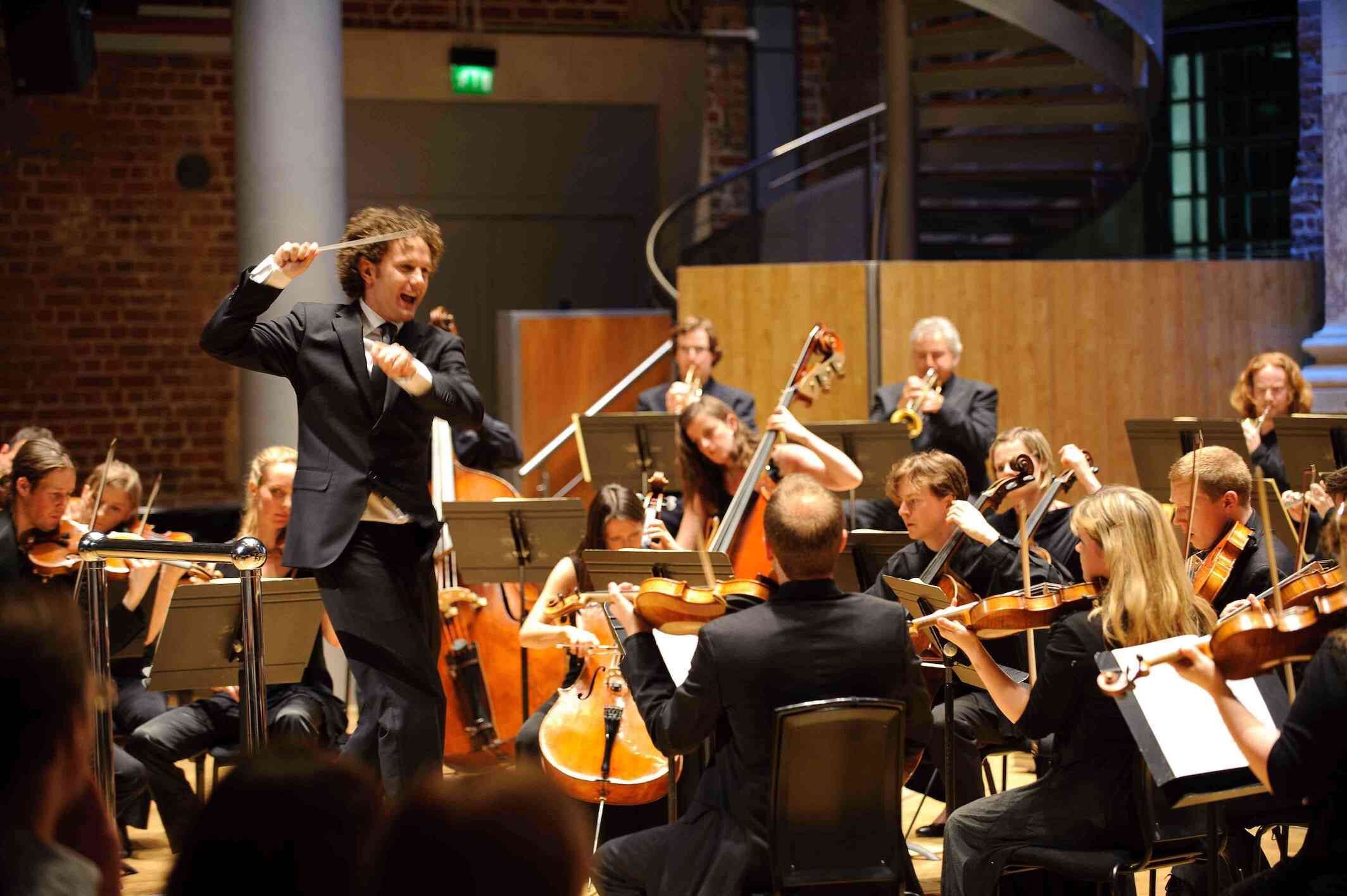 Poster, Cabeza, Aurora Orchestra, Collon, Kings Place review – shock of ...