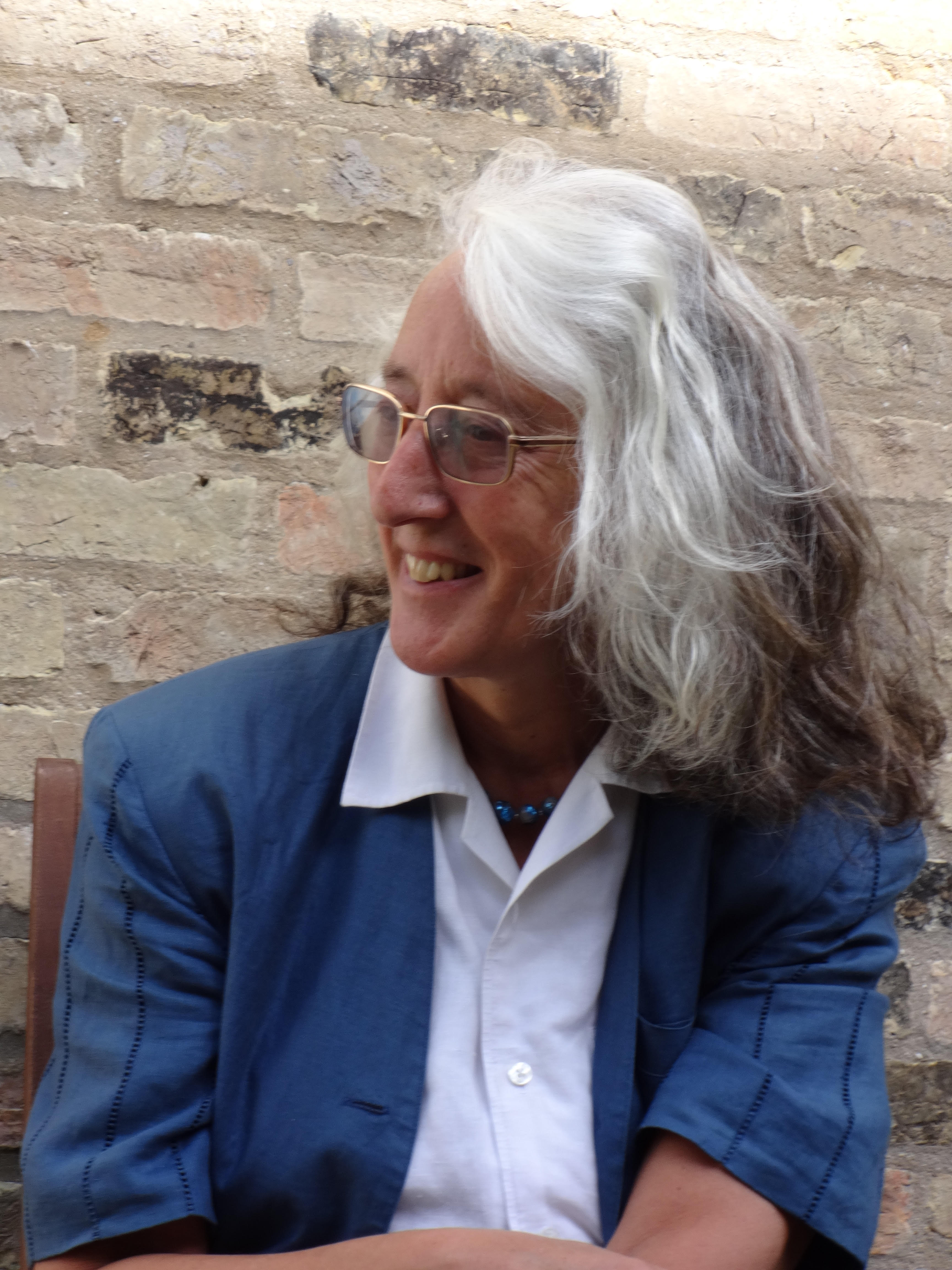 Angela Leighton: Something, I Forget review - the art of letting go