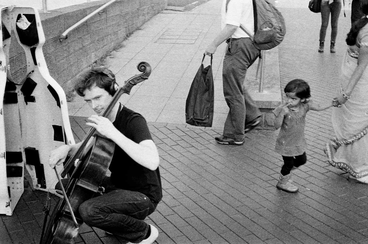 10 Questions for Cellist Oliver Coates | The Arts Desk