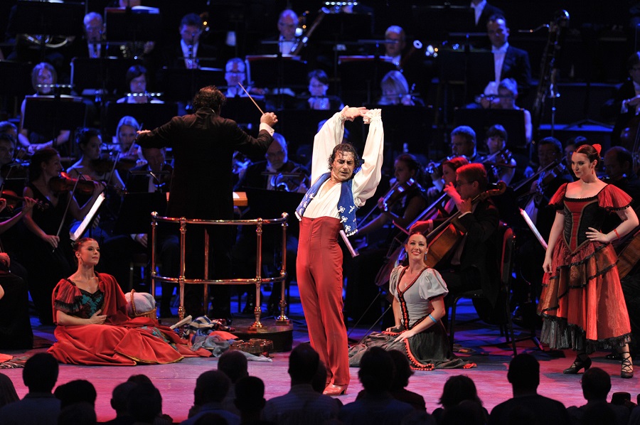 Prom 17: Antonio Márquez Company, BBC Philharmonic, Mena | The Arts Desk
