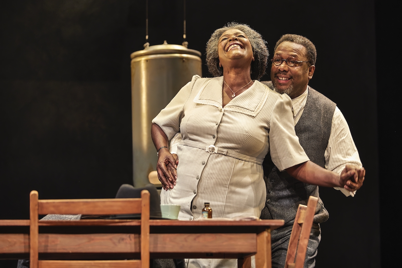 Death of a Salesman, Piccadilly Theatre review – galvanising ...