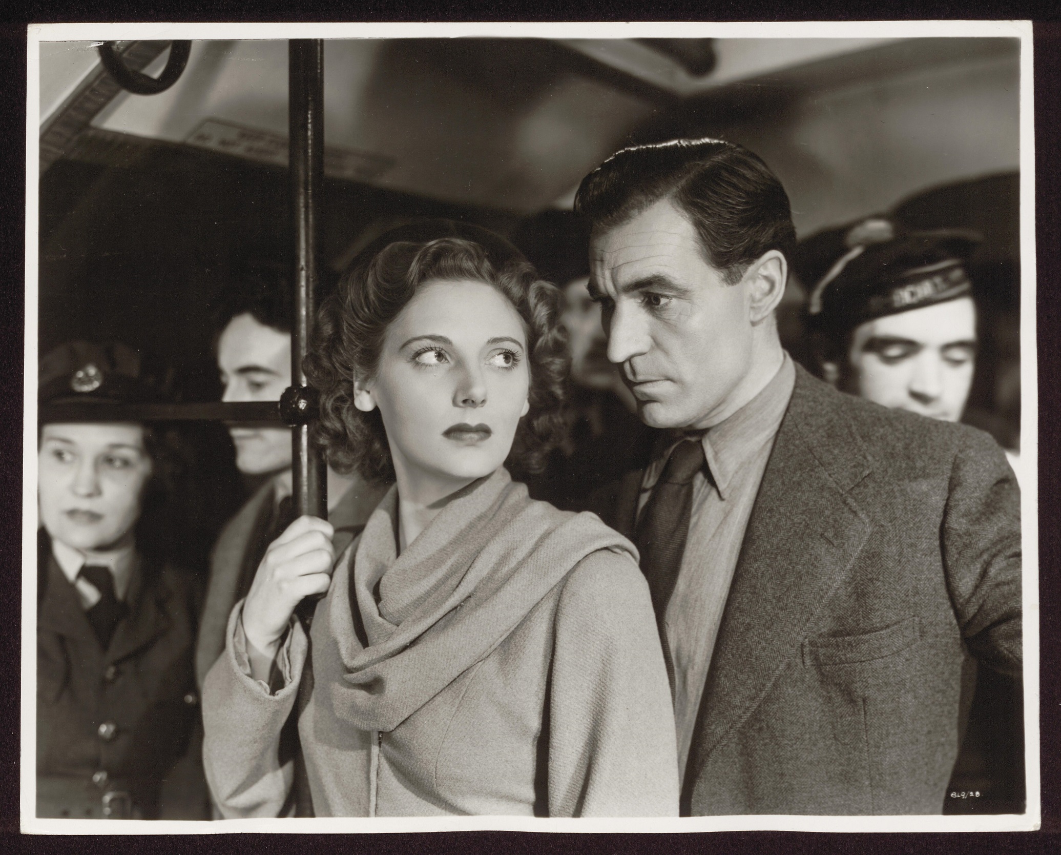 Blu-ray: The Small Back Room review - An alcoholic Englishman as ...