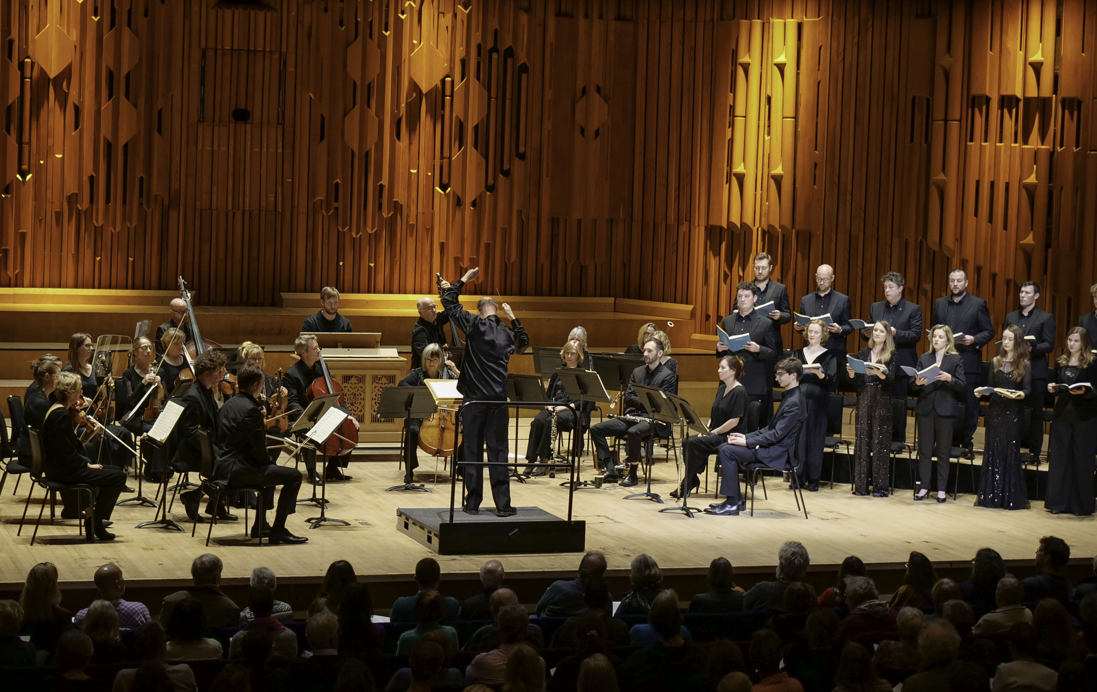 Bach, Christmas Oratorio (Parts I, 2, 3 & 6), Britten Sinfonia ...