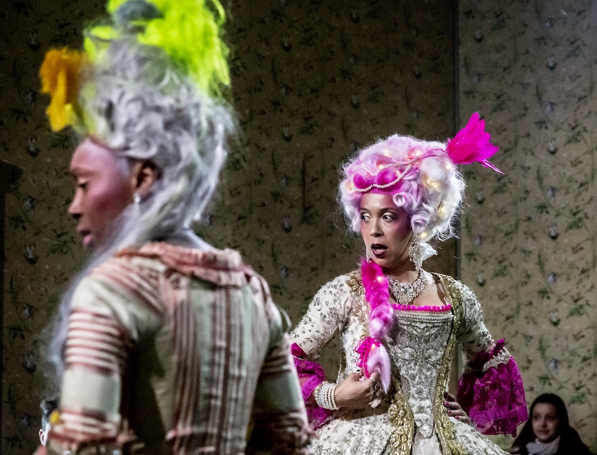 United Queendom, Kensington Palace - rollicking royal tale