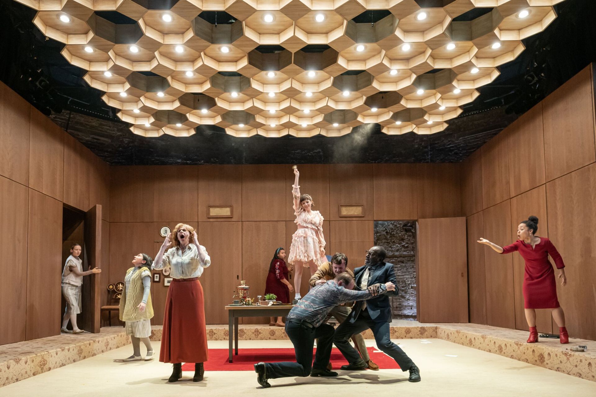 Vassa, Almeida Theatre review - delayed opening doesn't land