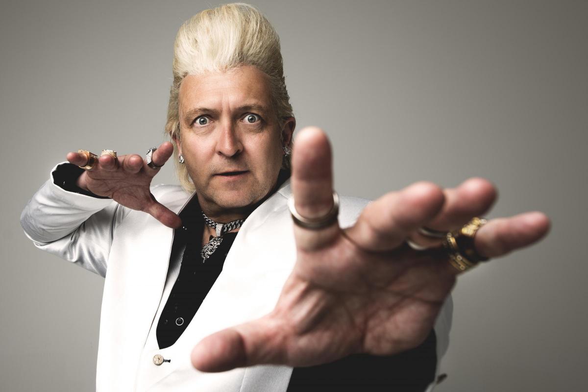 Clinton Baptiste, Touring - spoof clairvoyant on great form