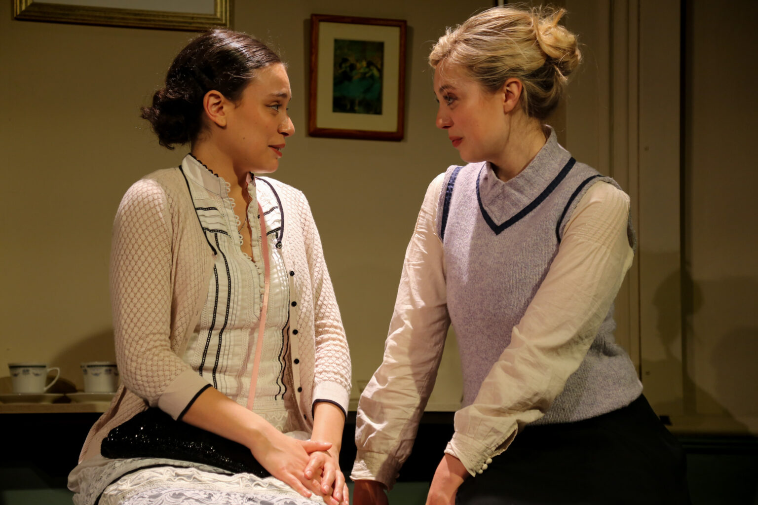 The Inseparables, Finborough Theatre - uneven portrait of a close ...