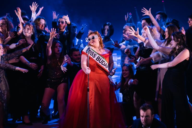 Die Fledermaus, RNCM, Manchester review - a champagne cork-popping ...